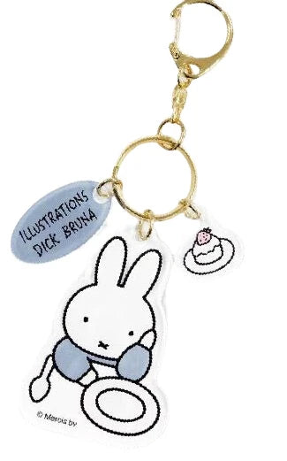 Miffy Eat Cake Keychain – zillymonkey
